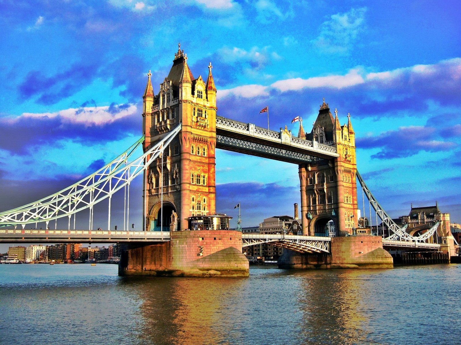 London Bridge: The Heartbeat of a City Reimagined